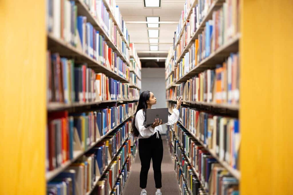 About CCI - College of Communication and Information